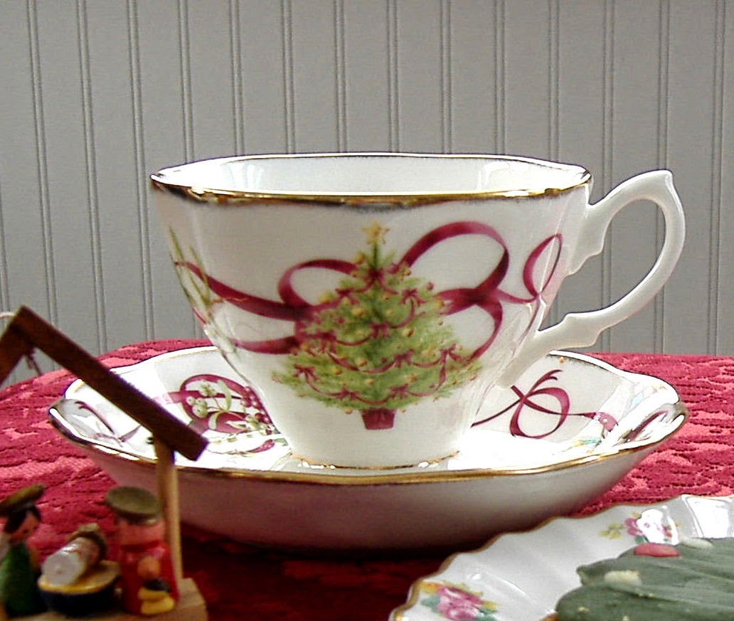 Antiques And Teacups: Tuesday Cuppa Tea, Christmas Goodies