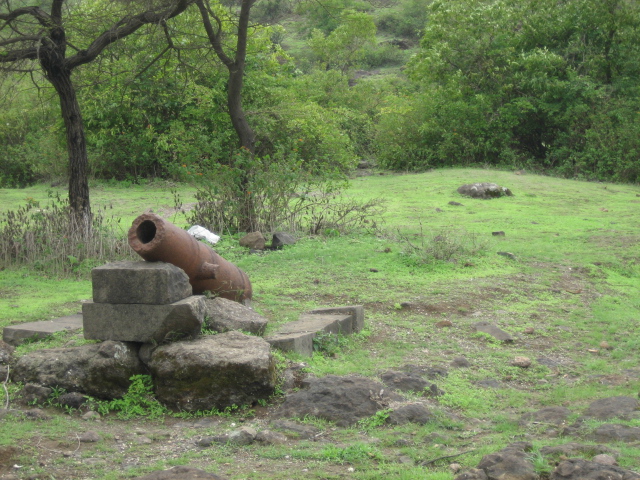 On the Edge of Sahyadris: Patta fort Vishramgad