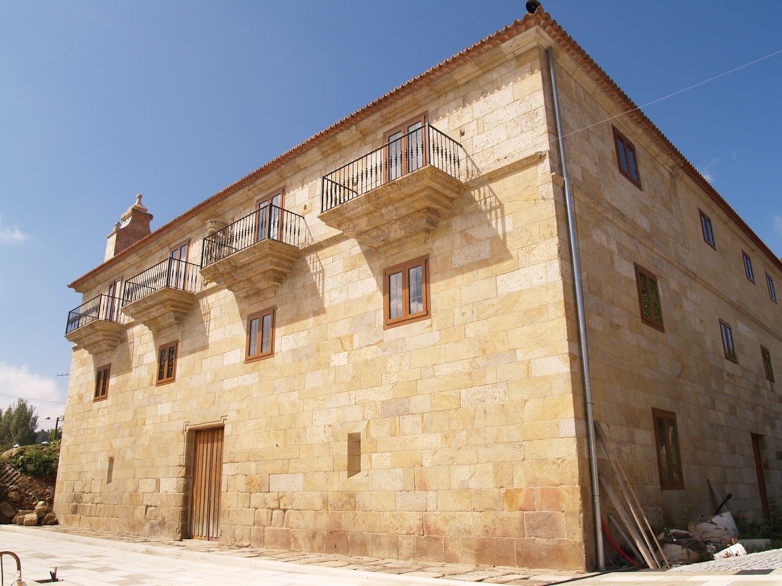 ARDE O PAZO: O PAZO DE MOS