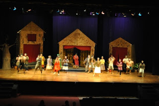 Mengenal Drama: Mengenal Sejarah Seni Teater Indonesia