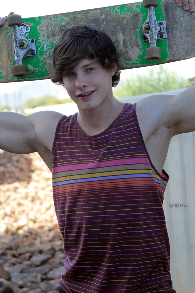 Plataforma Gay: Clay Anker