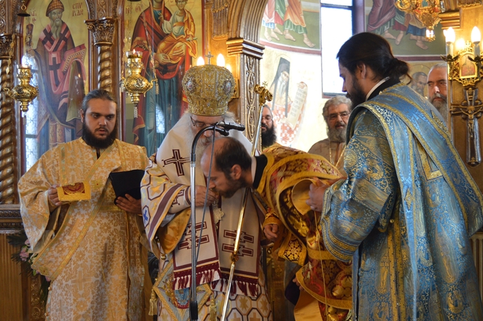 ΜΟΝΑΧΙΚΗ ΚΟΥΡΑ ΚΑΙ ΧΕΙΡΟΤΟΝΙΑ ΕΙΣ ΔΙΑΚΟΝΟΝ ΣΤΗΝ Ι.Μ. ΕΔΕΣΣΗΣ | TASTV.gr ...