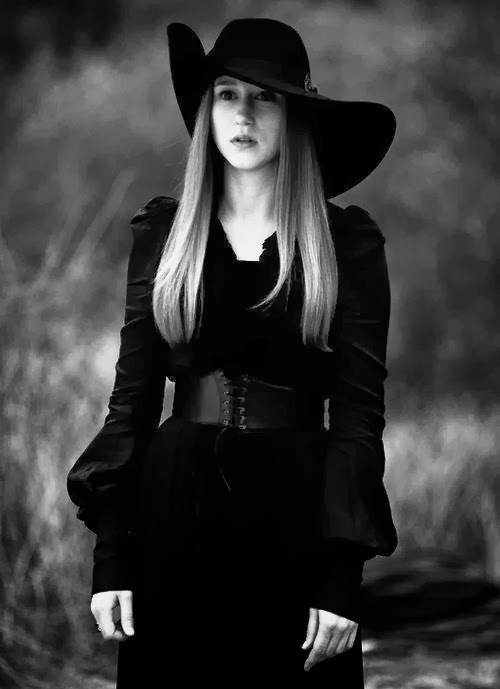 Taissa Farmiga. | American horror story coven, American horror ...