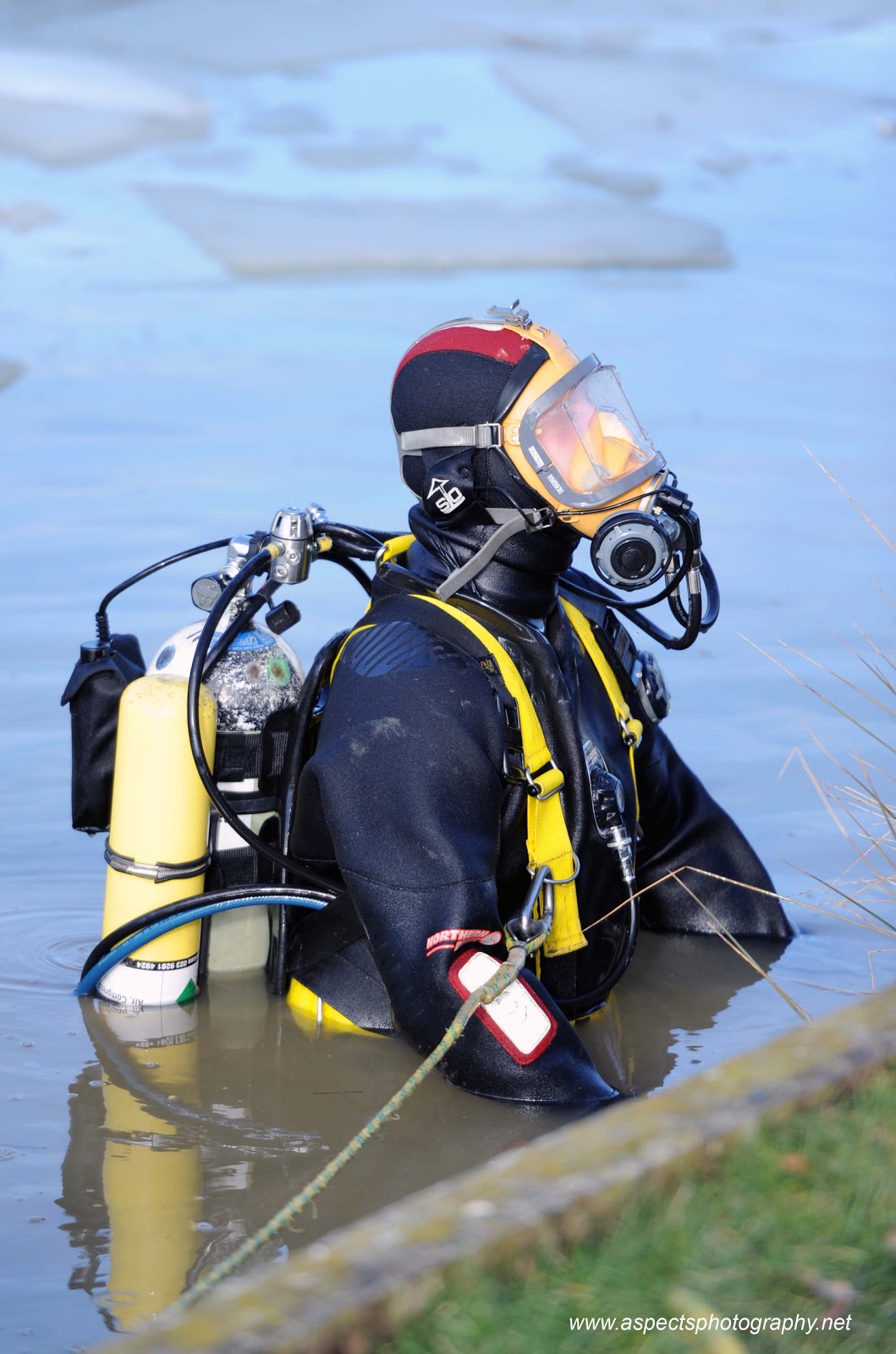 Aspects Photography: Sussex Police Specialist Search Unit ~ Ice Diving