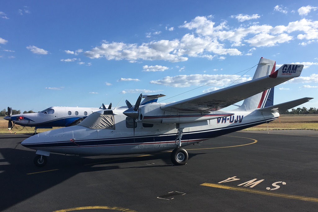Central Queensland Plane Spotting: GAM Air AeroCommander 500-S VH-UJV ...
