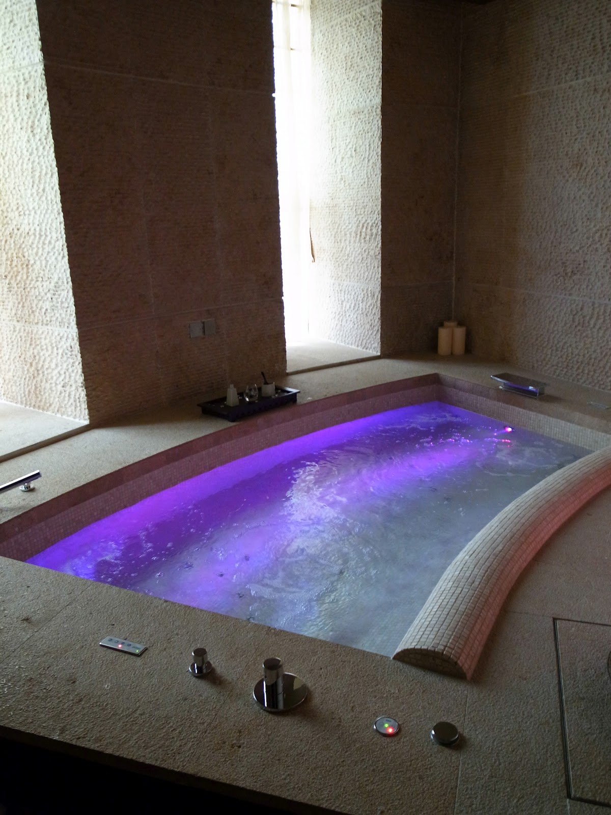 蘋果的化妝箱 by Meling Lam: 澳門新濠品味之旅：Altira Spa 澄水療中心"至尊金箔護理"體驗