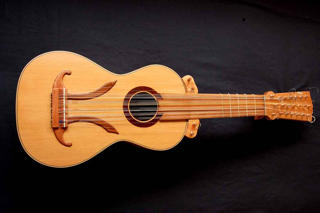 En busca de la música chilena: El Guitarron Chileno