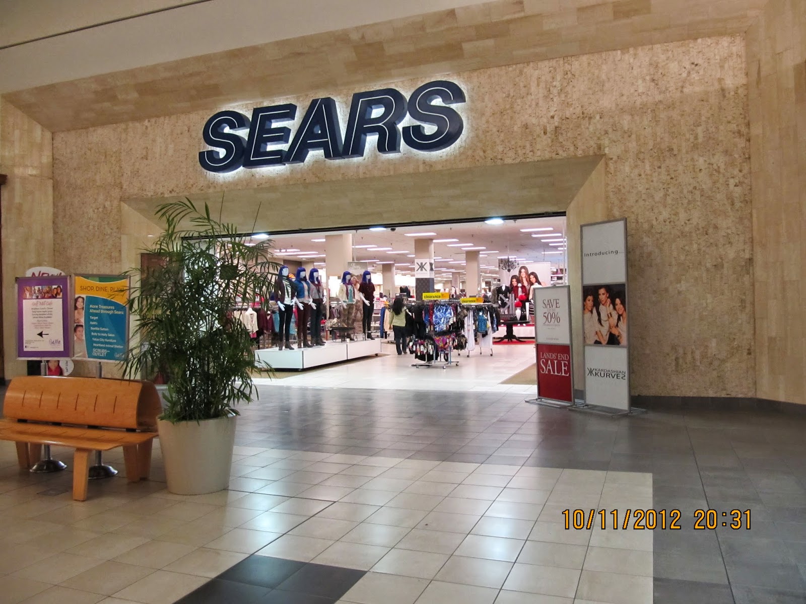 Trip to the Mall: Golf Mill Mall- ( Niles, IL)