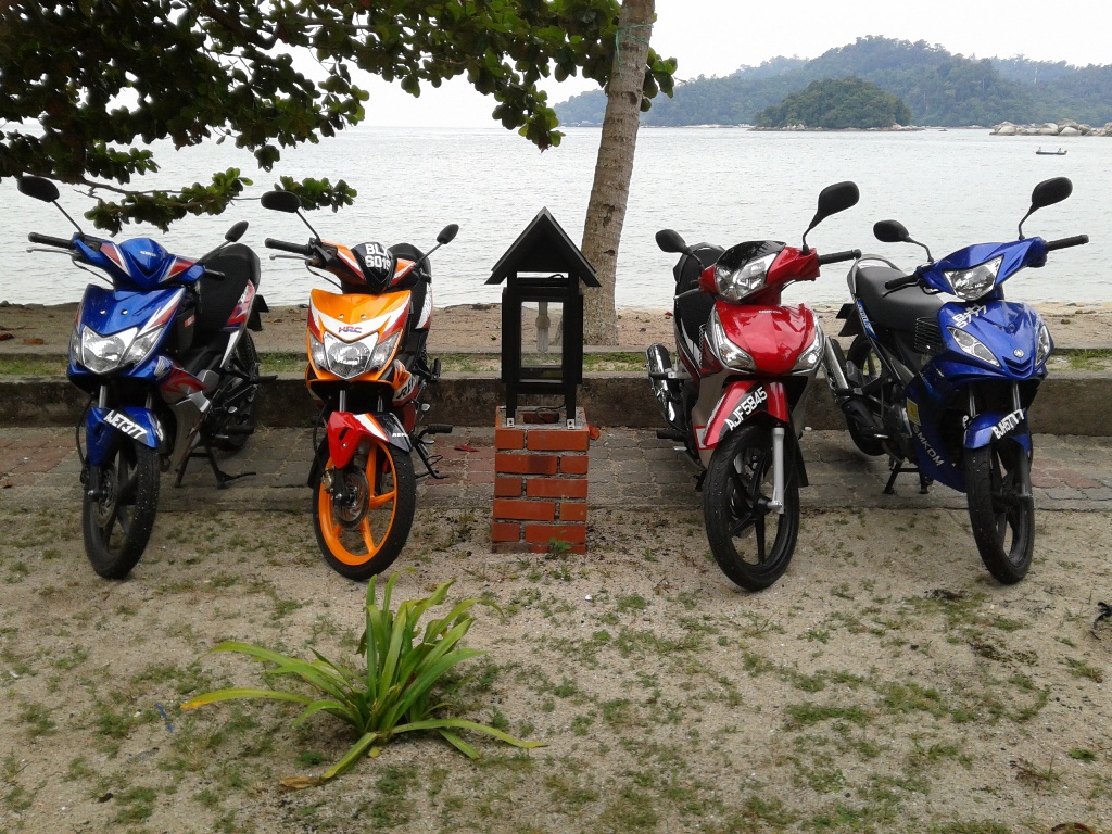 Honda Wave Dash versi Repsol