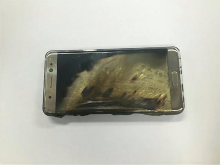 Techamidi: Samsung: 35 device note 7 exploded while charging its battery