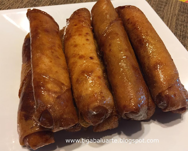 Banana Turon with Caramel Sauce Recipe