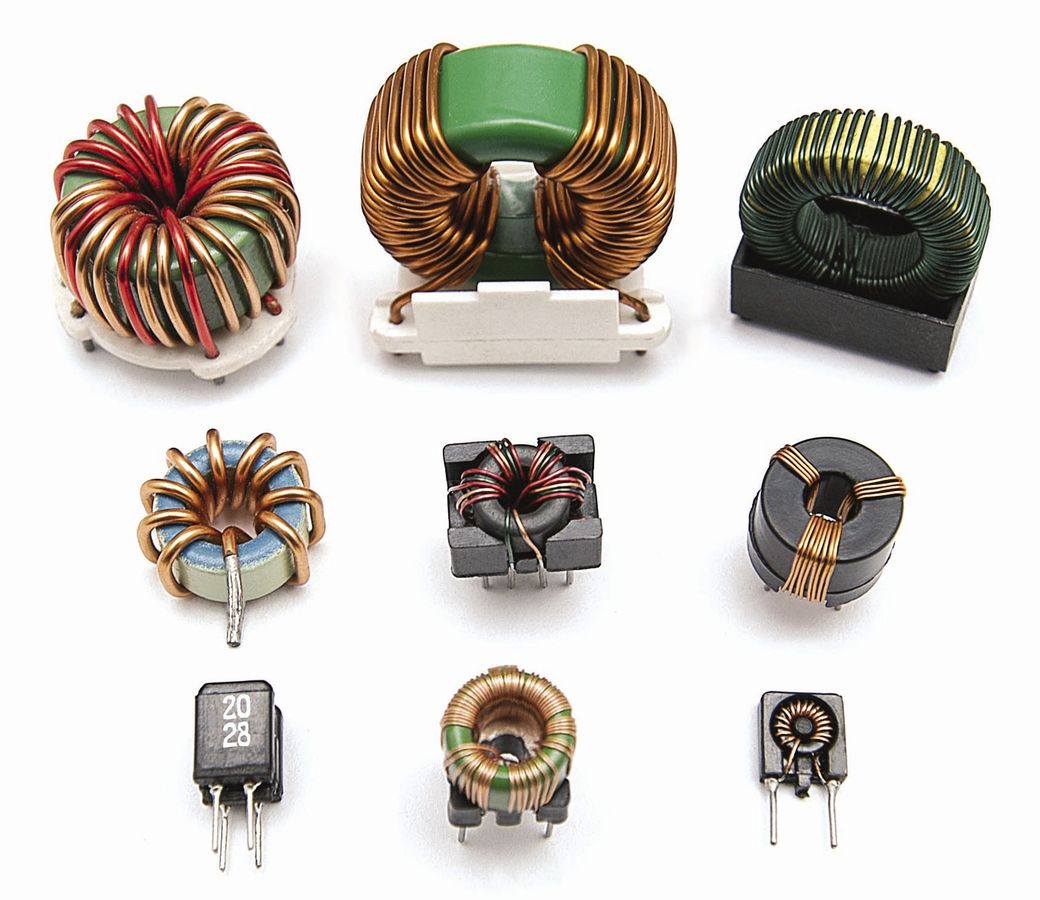 PARTES INTERNAS Y EXTERNAS DE UNA FUENTE DE PODER : BOBINAS