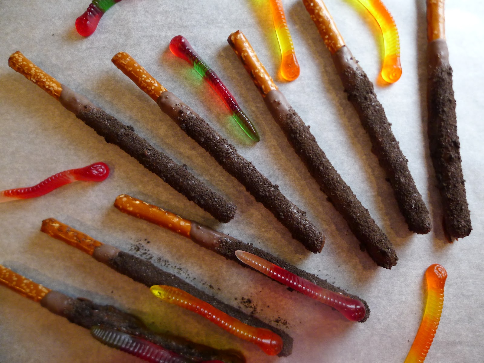Sugartown Sweets: (Gummy) Worms On A Stick!
