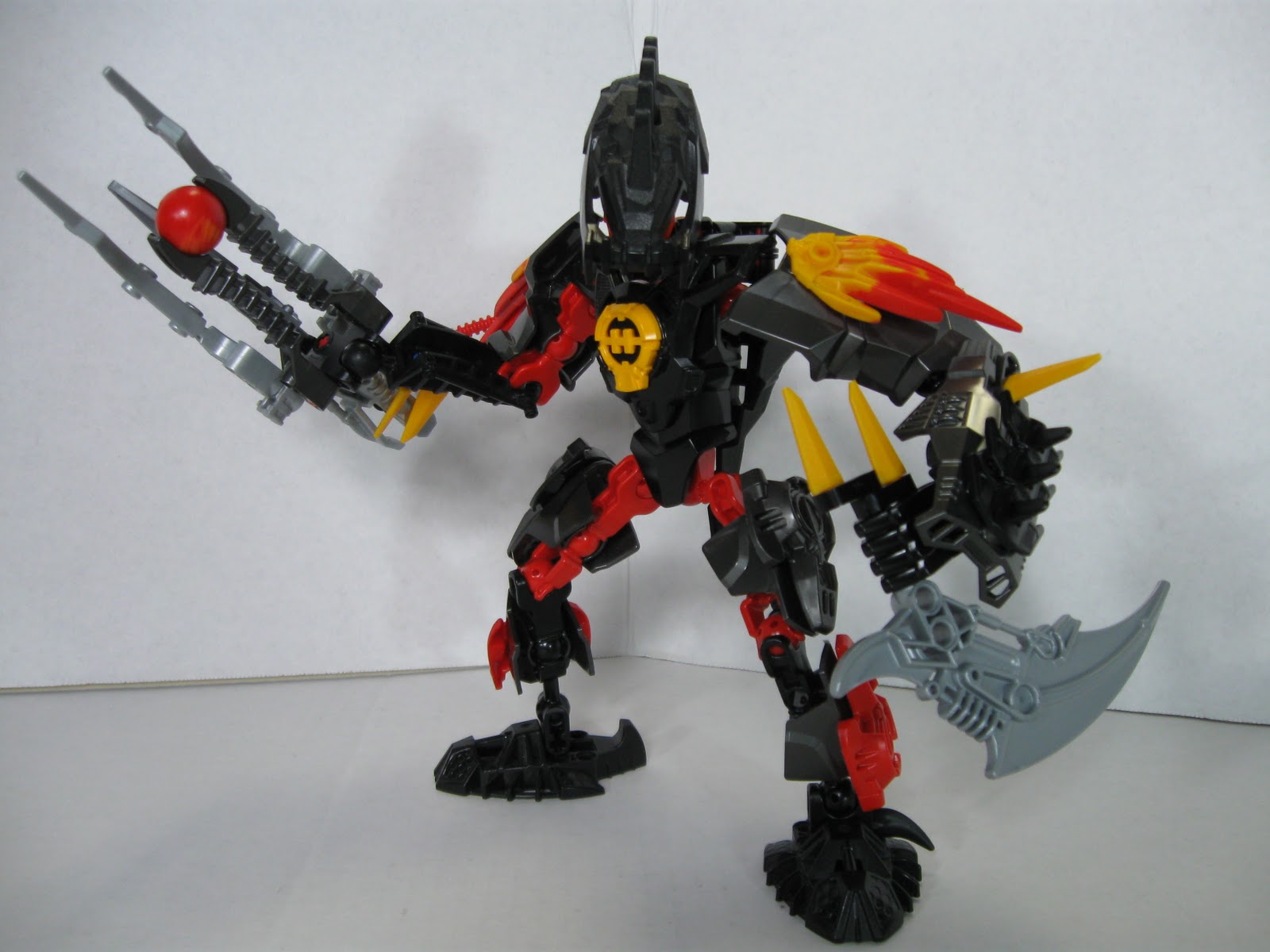 theBolderBoulder: Hero factory MOC Review: Boulder 4.0