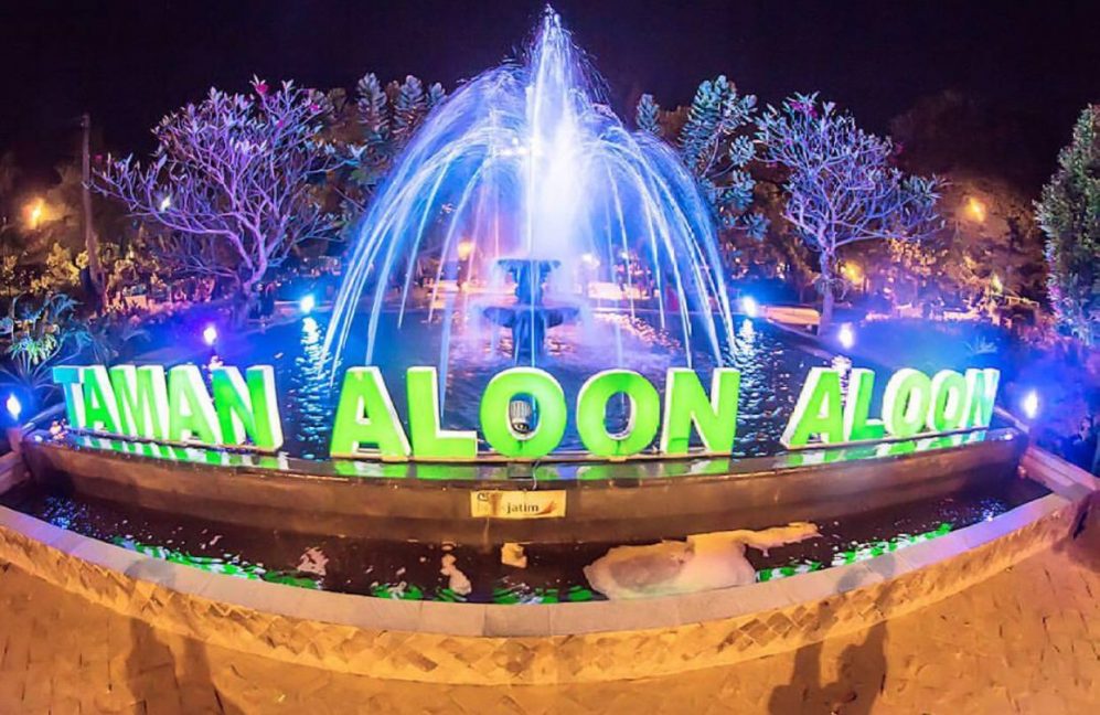 BLOG NOTE: ALOON-ALOON TULUNGAGUNG