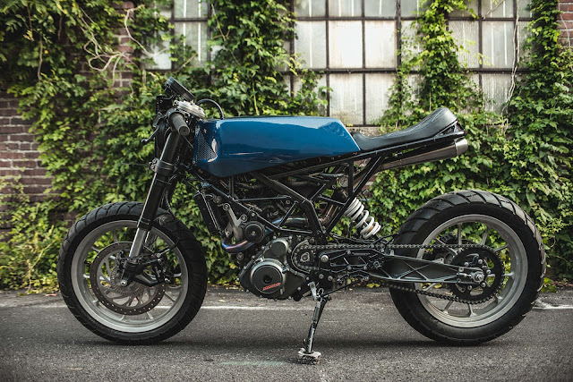 Angular / One-Up Moto garage