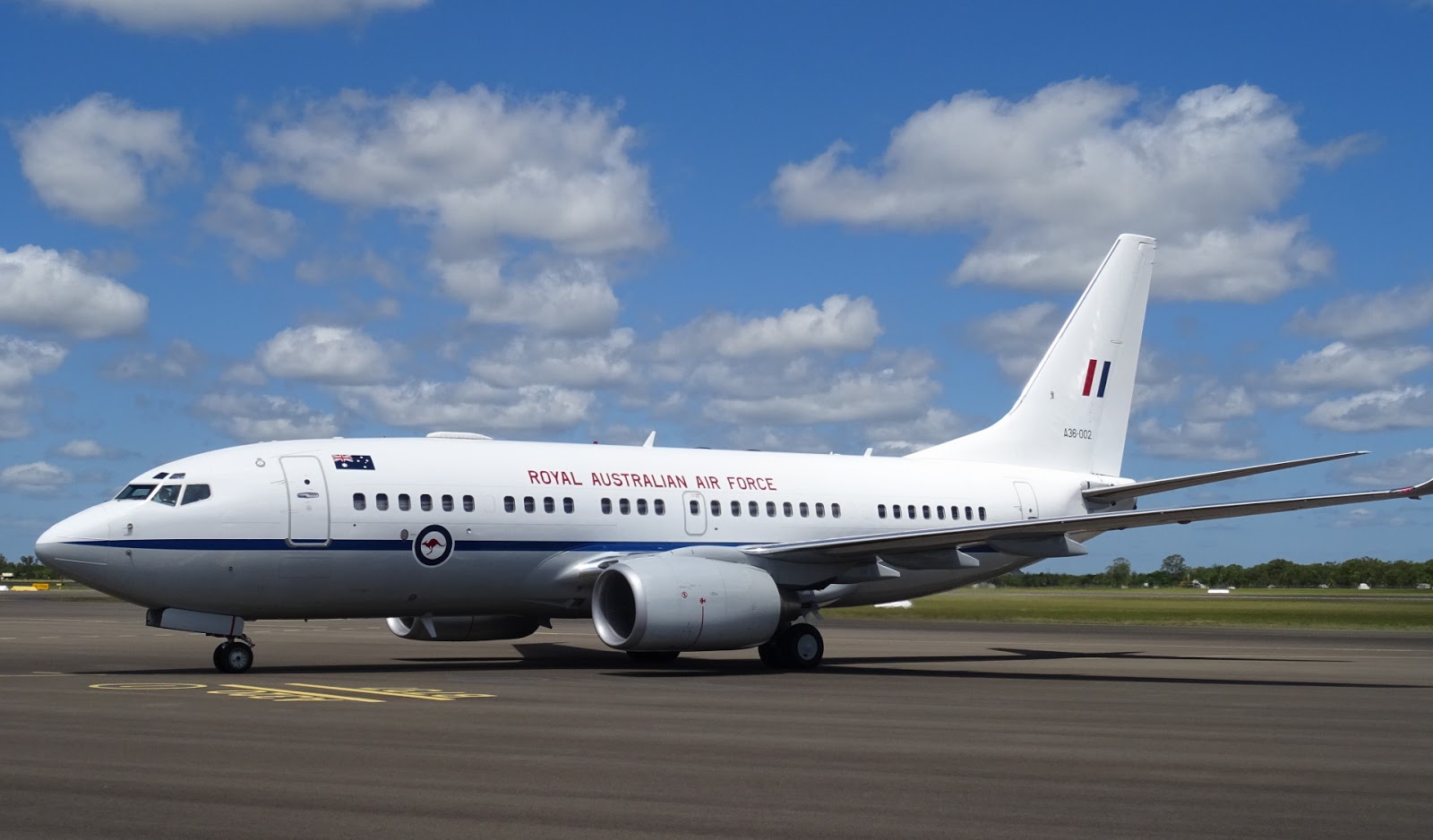 Air Queensland.blogspot: RAAF Boeing 737-700 (BBJ) A36-002 visits ...