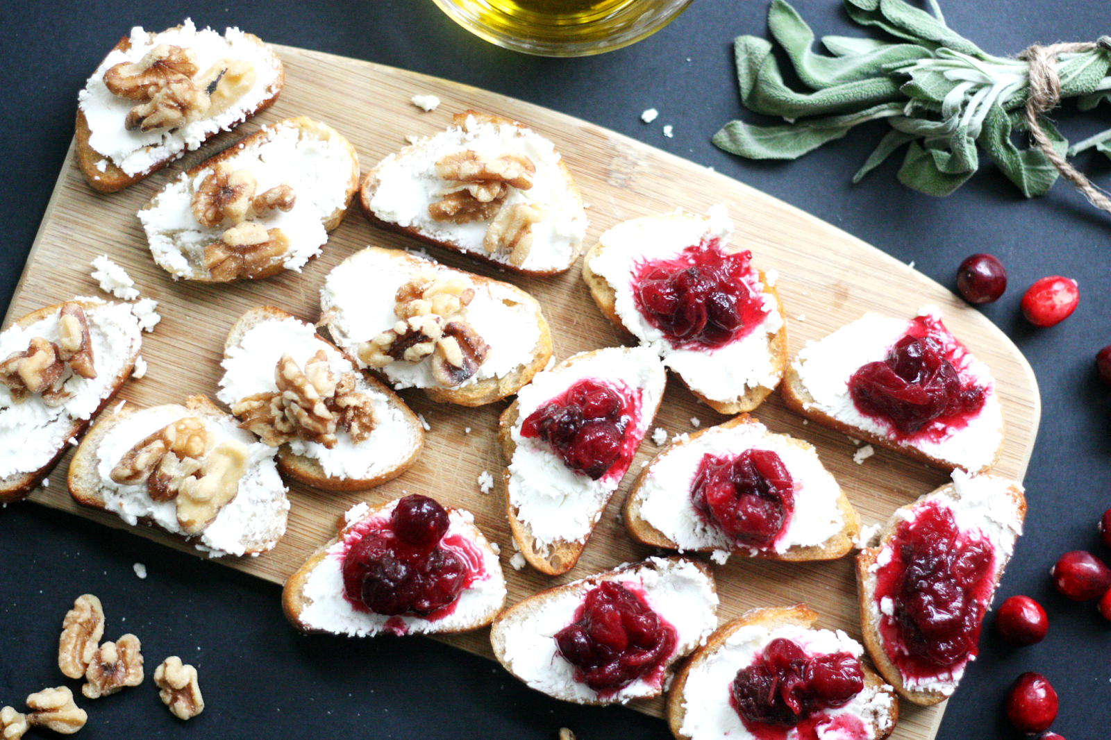 Holiday Crostini Recipes | The Pretty Life Girls