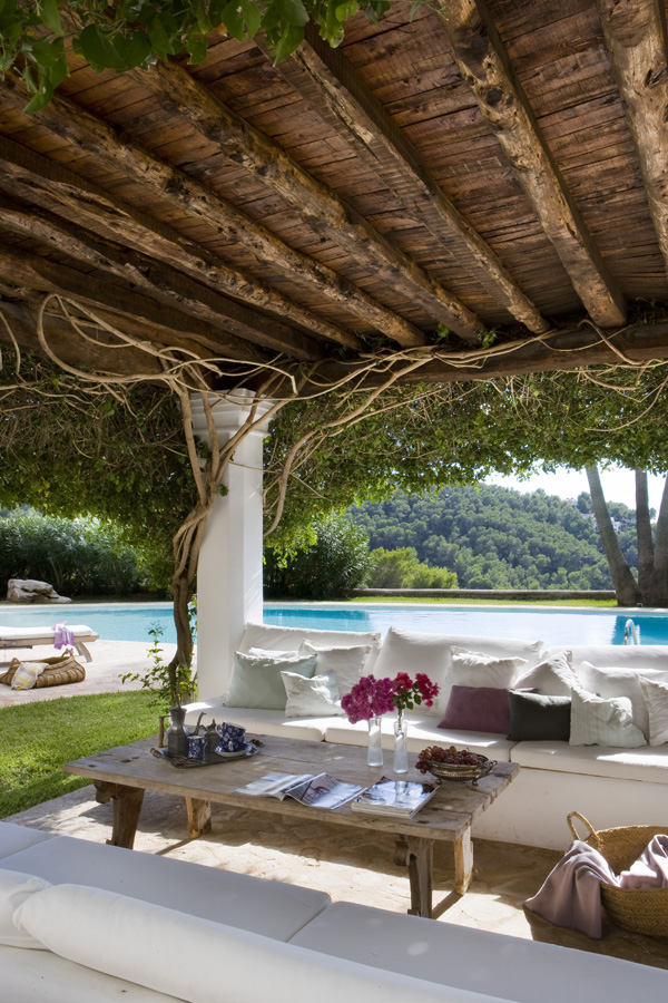 ESTILO RUSTICO: Galerias Rusticas / Rustic Style Porches