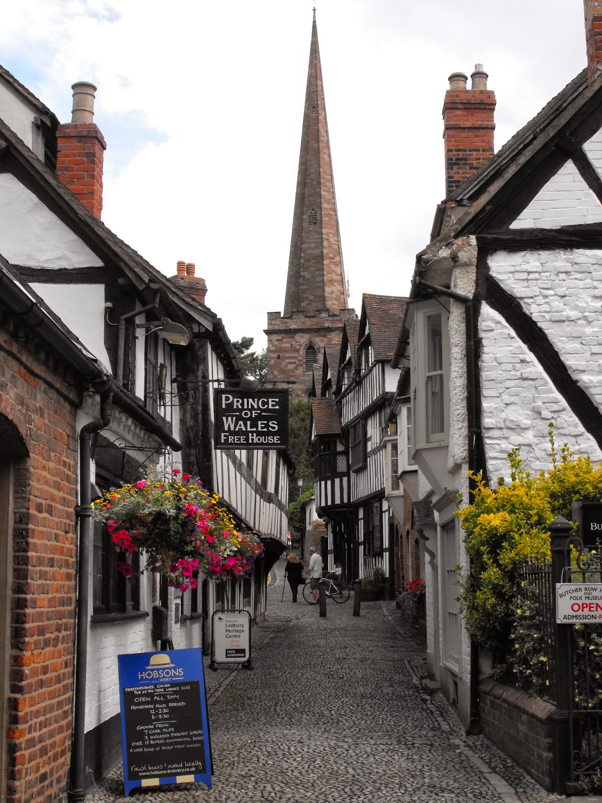 Codlinsandcream2: . . . and Ledbury Photos