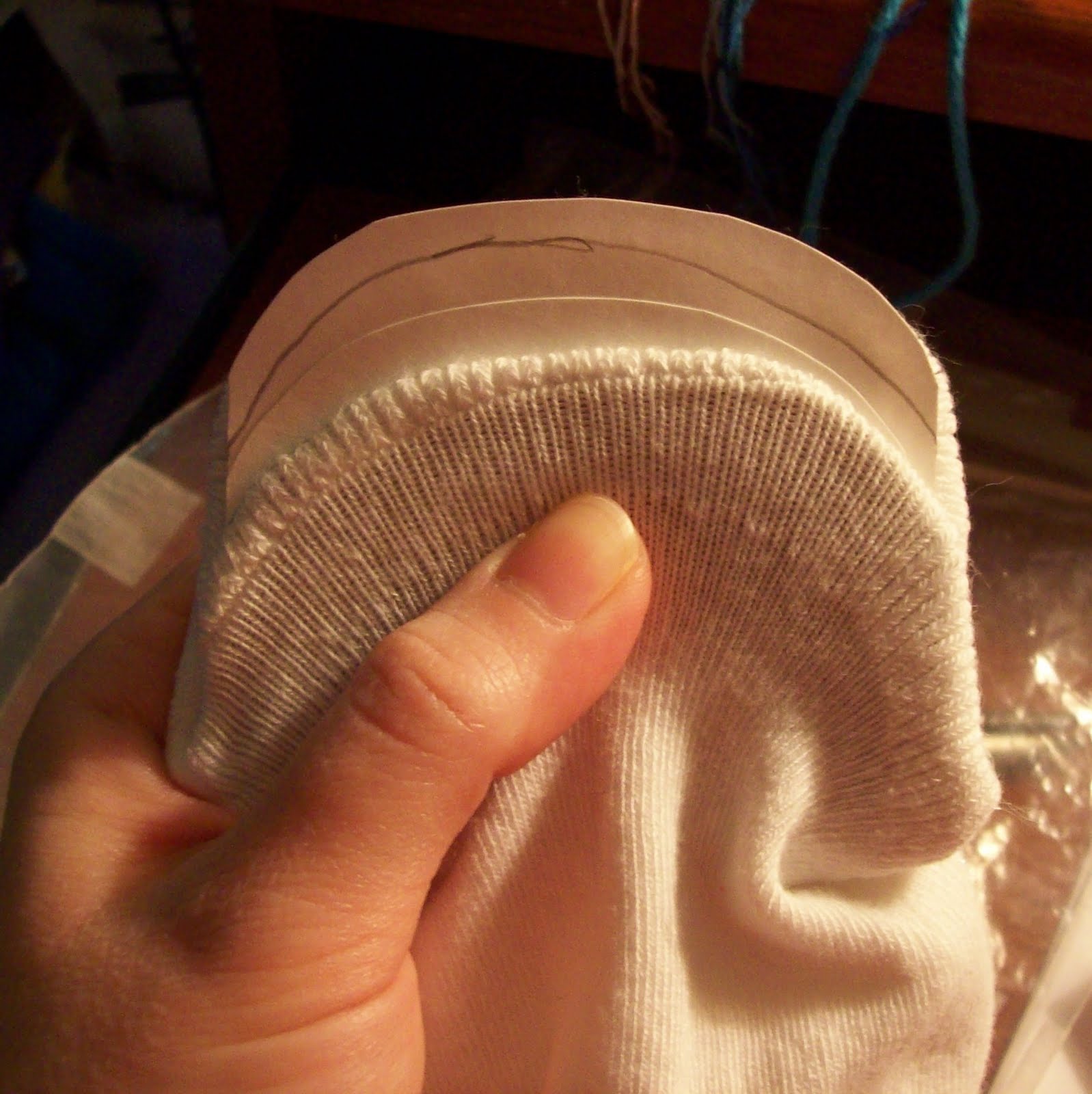 Brave turtle creations: Complete Tutorial On How to Make A Sock Puppet