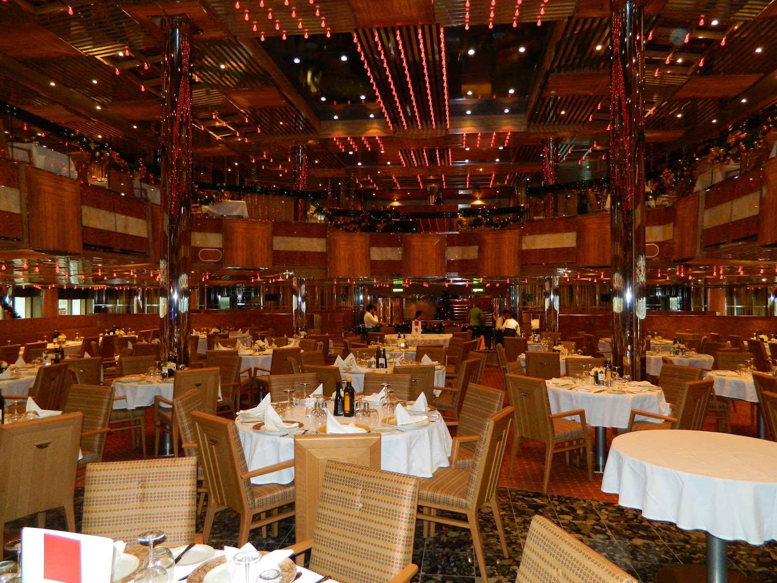 Blog Cruzeiros: Nós Amamos e Queremos Mais: Restaurantes nos navios da ...