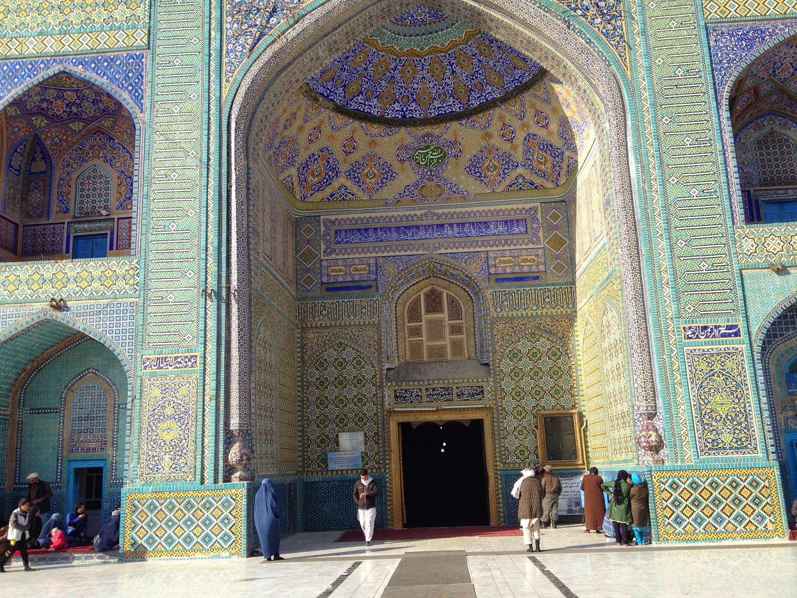 Hazrat Ali the Blue Mosque - Afghanistan - Islamic Finder - Lectures ...