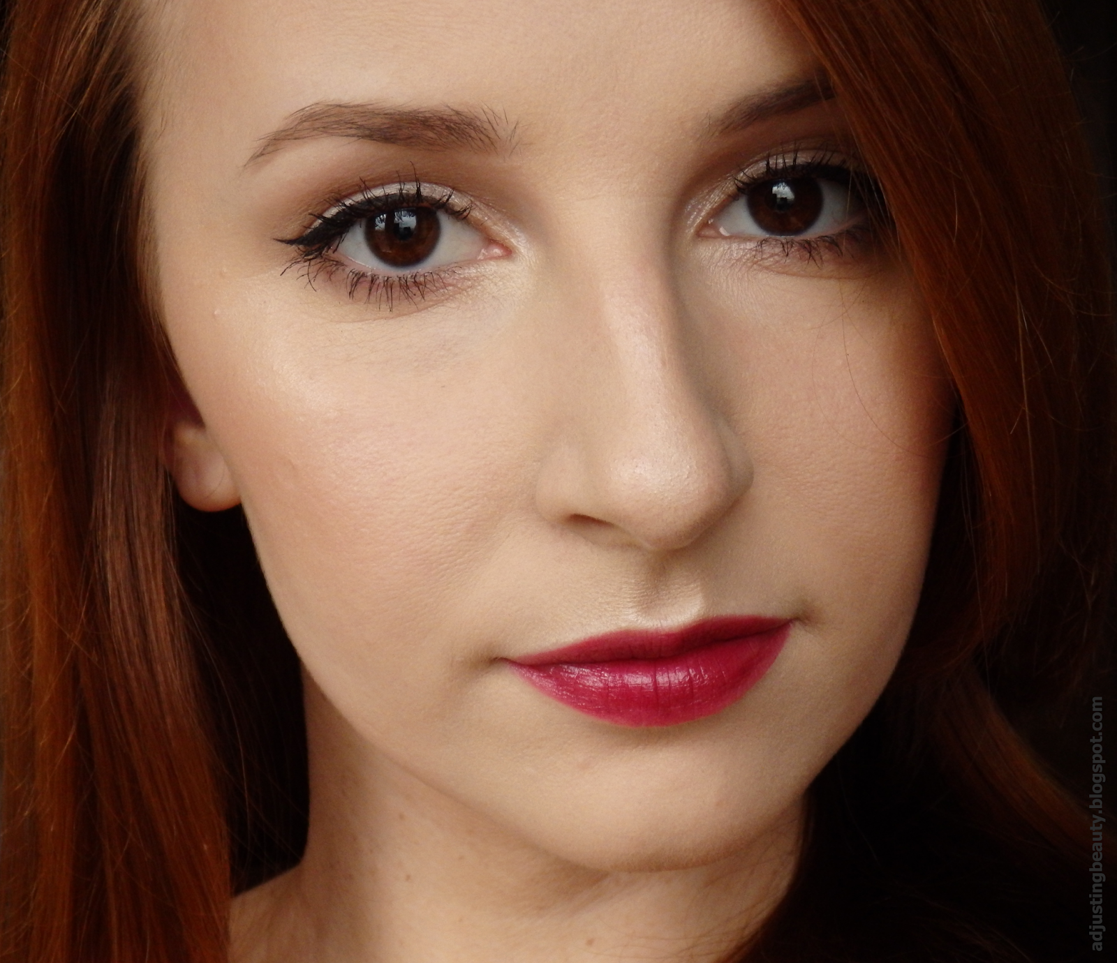 Bold lips for spring - Adjusting Beauty