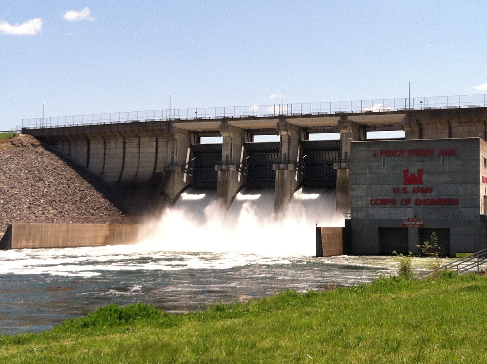 funky dreams: a visit to the local dam