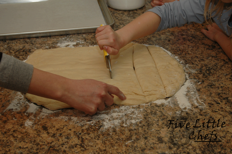 Parker House Rolls – Five Little Chefs