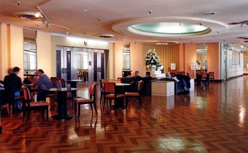 Montréal, je me souviens !: Restaurant le 9e chez Eaton