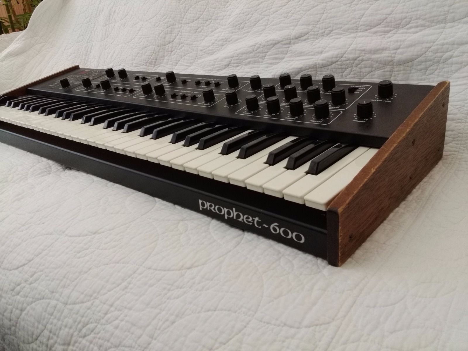 MATRIXSYNTH: SEQUENTIAL CIRCUITS PROPHET 600 SYNTHESIZER SN 3468