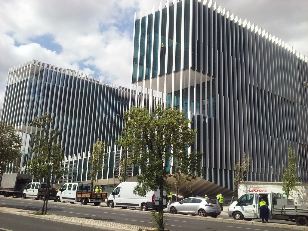 EDP constrói edifício de escritórios junto à nova sede