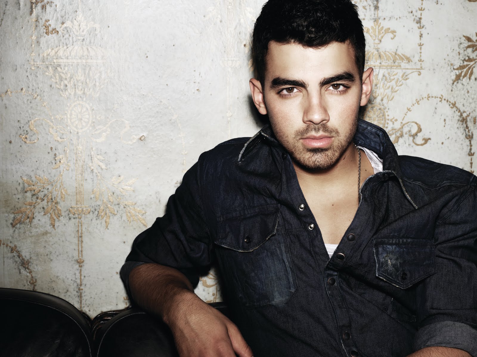 We Always Love Jonas Brothers: Joe Jonas Photoshoot