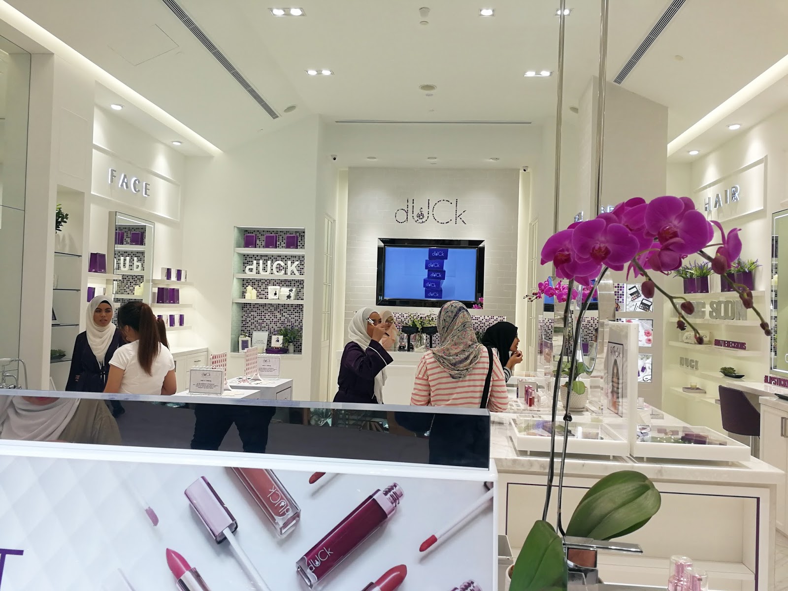 Get duCk-ed with Duck Cosmetics [Shopping Experience at Duck Cosmetics ...