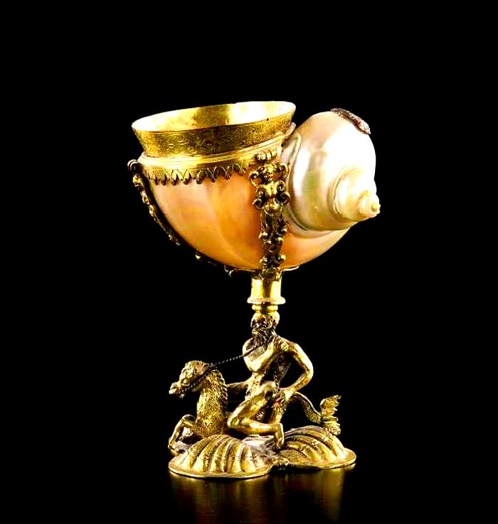 loveisspeed.......: Nautilus shells were popular items in the ...