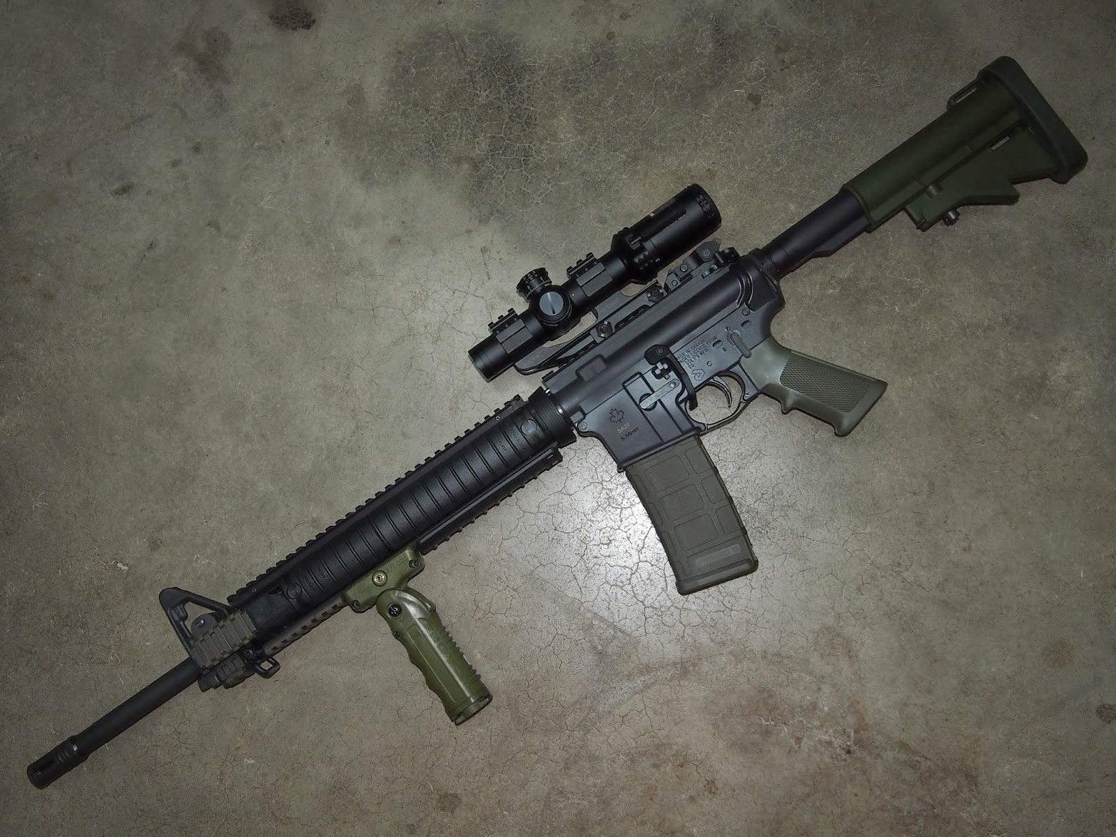 Mister Donut's Firearms Blog: Cadex Folding Vertical Grip