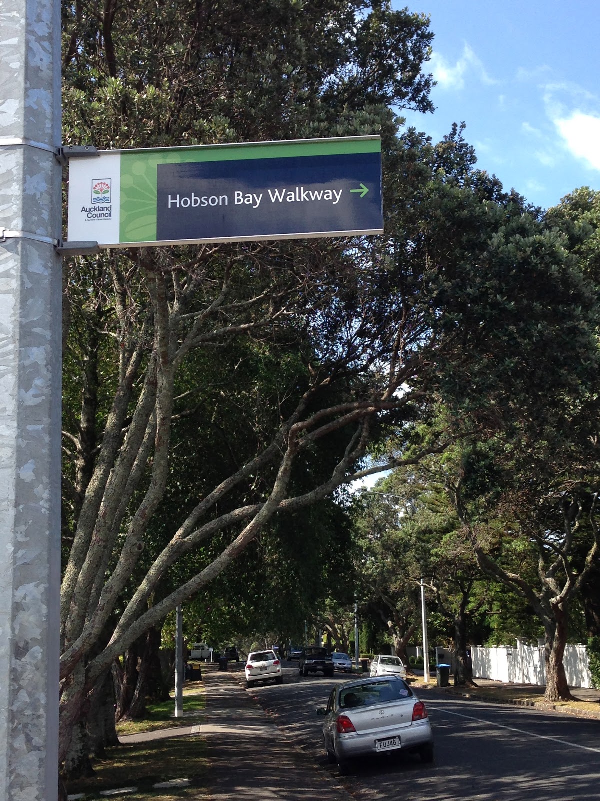 Come, walk with me.: Hobson Bay Walkway