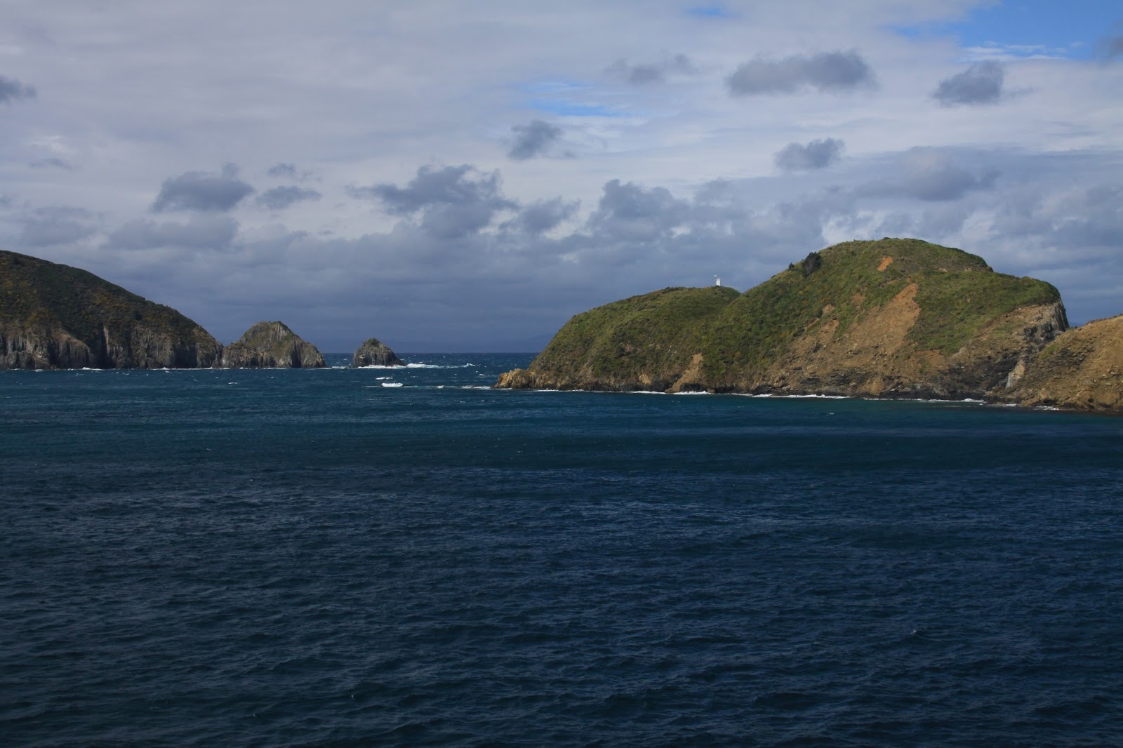 Explore the World: Malbrough Sounds und Wharariki Beach