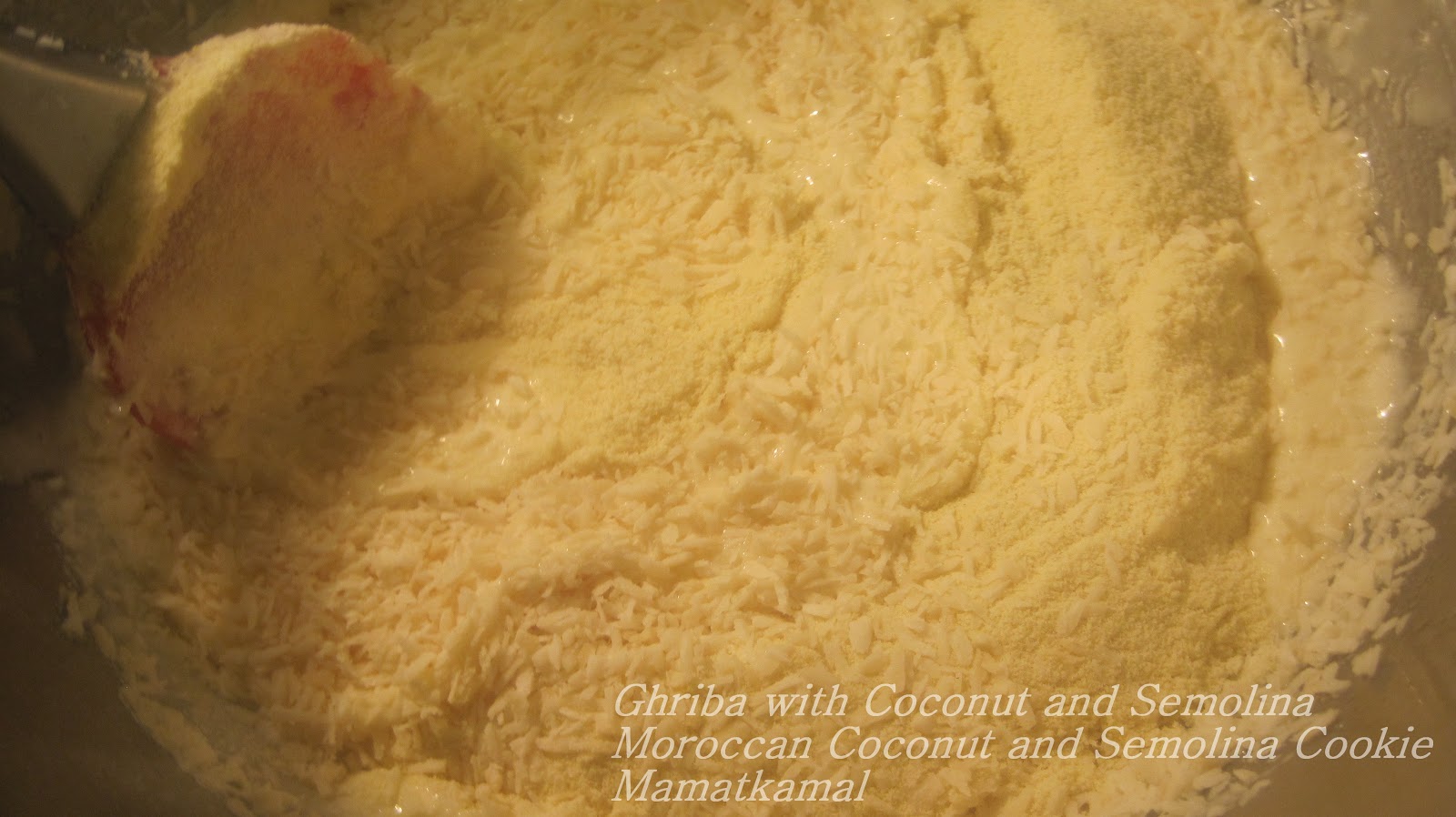 Pâtisserie Marocaine: Ghriba with Coconut and Semolina/Moroccan Coconut ...