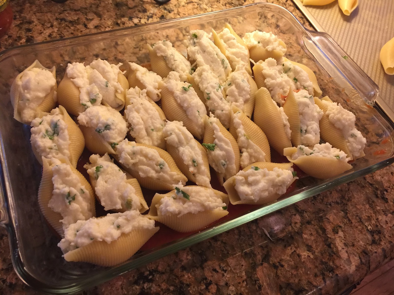 Momfessionals: Easy cheesy stuffed shells