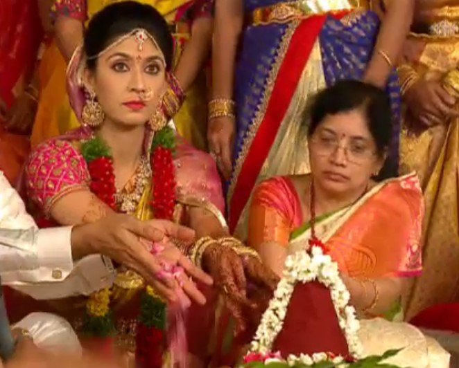 Extravagant Wedding Of Manoj And Pranathi | Indian Celebrity Events