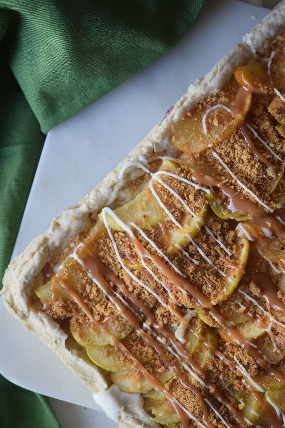 Caramel Apple Slab Pie