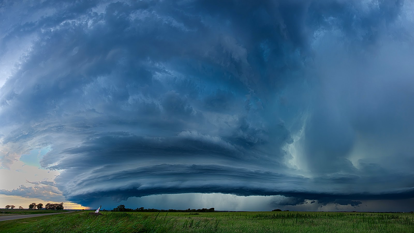 Pursuing the Tempest: July 12th 2010 Wedding Cake and Waterfall