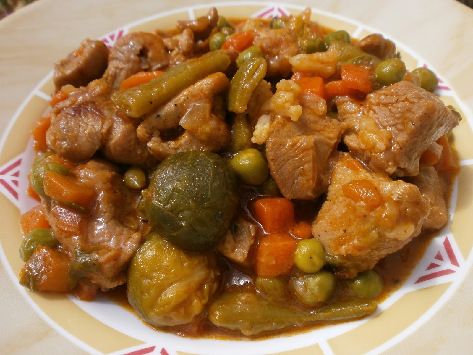 Luzmary y sus recetas caseras: MENESTRA CON CARNE DE PAVO EN GM E