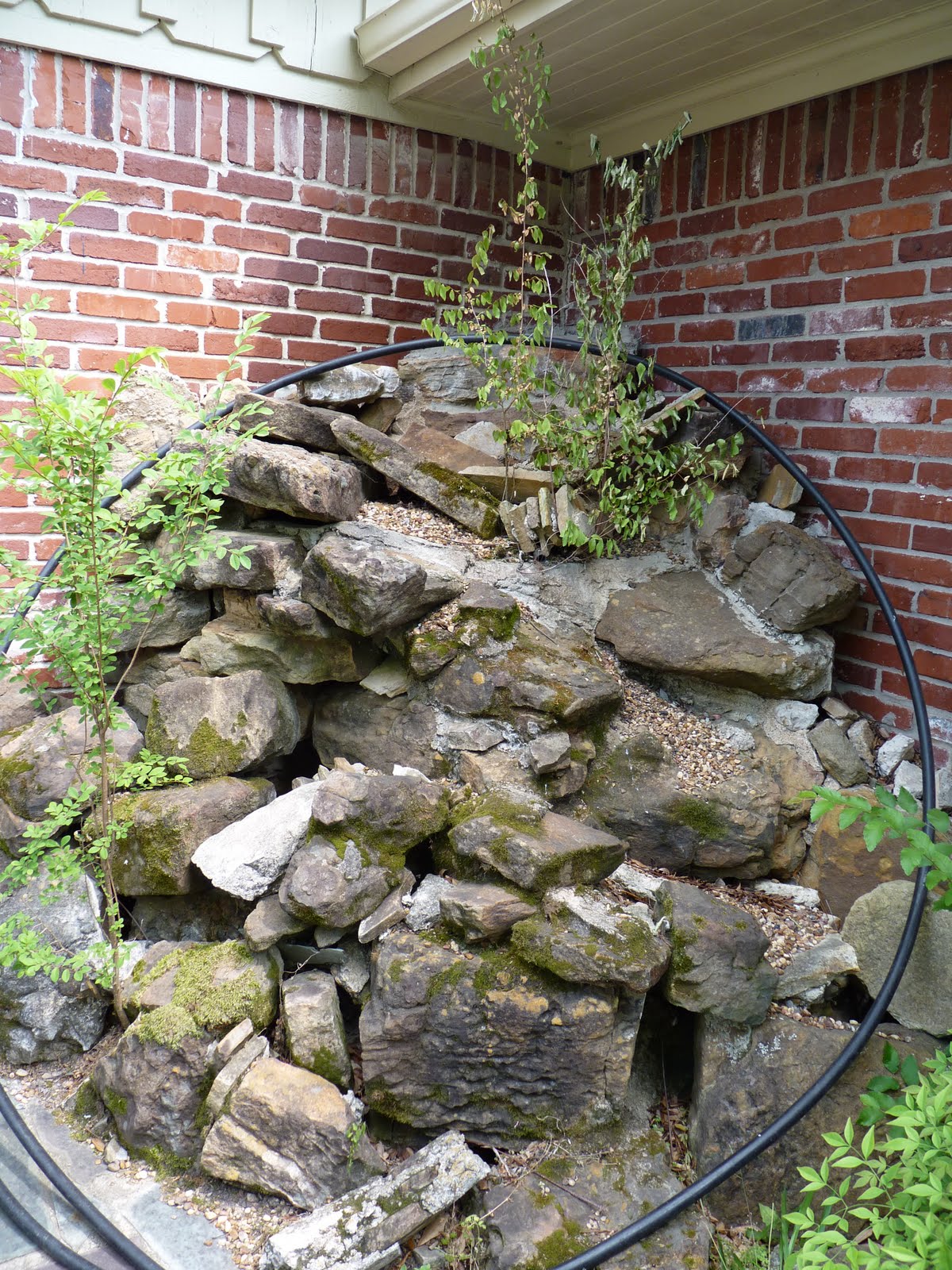 This Old House: Old and Broken Fountains