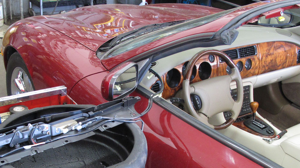 Jaguar convertible tops and bleeding hydraulics - JE Robison Service ...