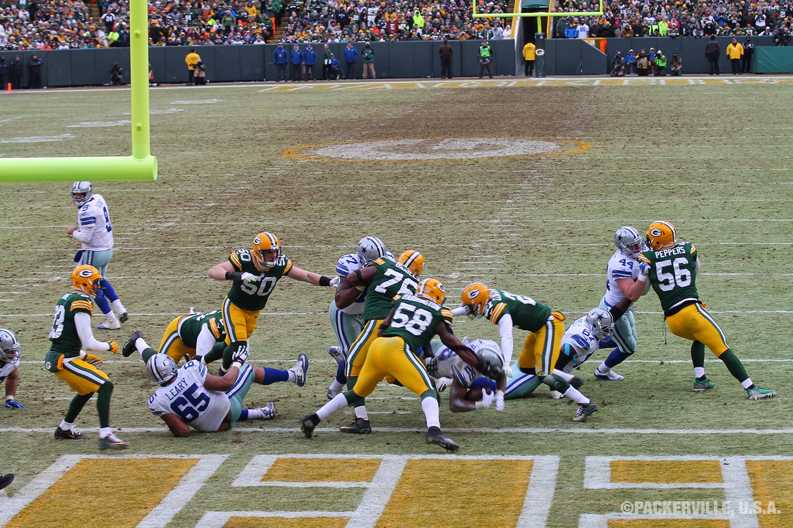 PACKERVILLE, U.S.A.: Green Bay vs. Dallas Playoff