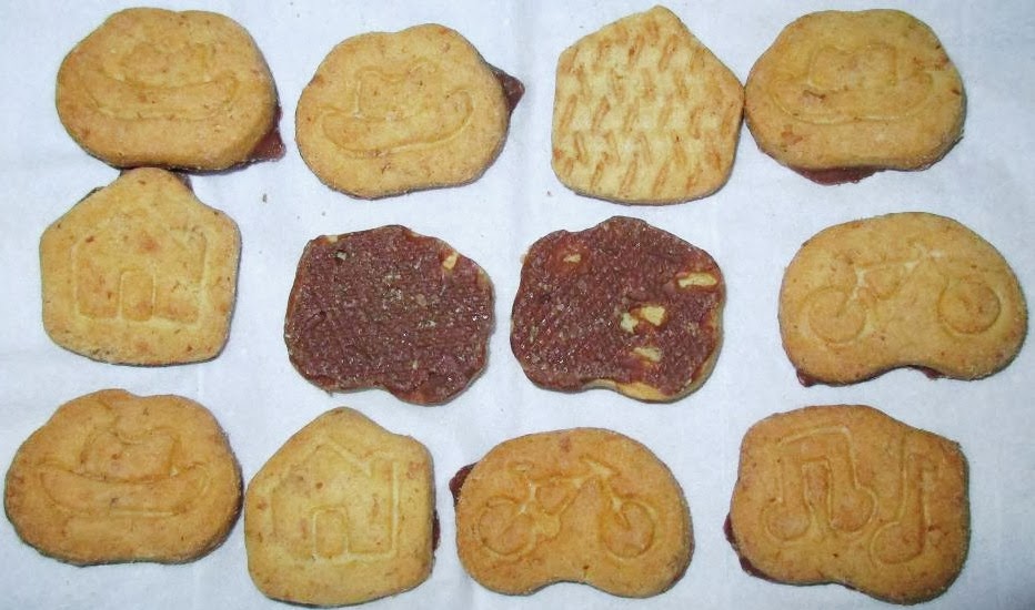 FOODSTUFF FINDS: McVitie's Mini Digestive Fun Shape Milk Chocolate ...