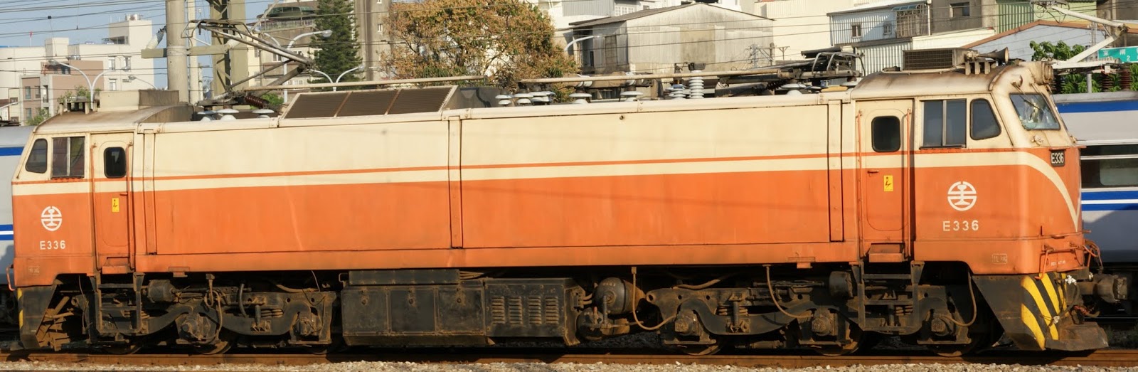 Blair's 鐵道攝影: E336電力機車 / TRA E336 Electric locomotive